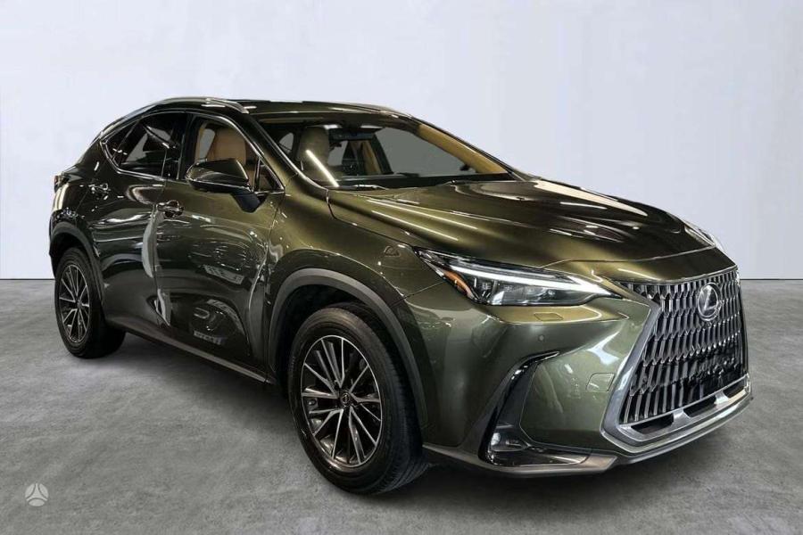 Green Lexus NX 350h 2022 in Vilnius, with an engine capacity of 0.00 L and mileage of 62 thousand km for 42000 €, photo 1 on AUTOMOTO.COM.LV
