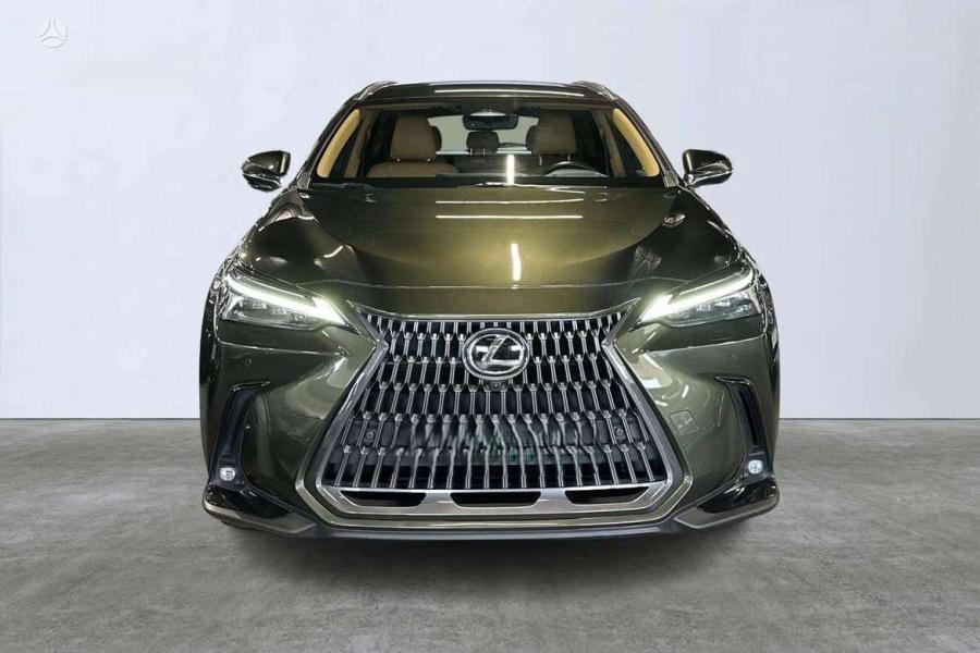 Green Lexus NX 350h 2022 in Vilnius, with an engine capacity of 0.00 L and mileage of 62 thousand km for 42000 €, photo 3 on AUTOMOTO.COM.LV