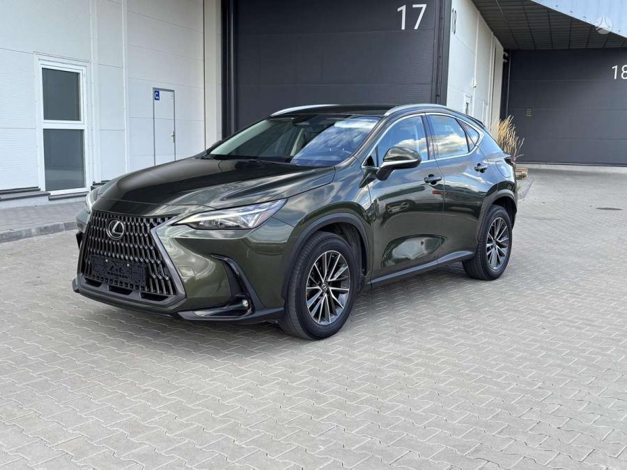 Зеленый Лексус NX 350h 2023 в Вильнюс, объемом двигателя 2.49 л и пробегом 67 тыс. км за 39900 €, фото 1 на AUTOMOTO.COM.LV