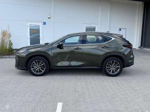 Зеленый Лексус NX 350h 2023 в Вильнюс, объемом двигателя 2.49 л и пробегом 67 тыс. км за 39900 €, фото 3 на AUTOMOTO.COM.LV