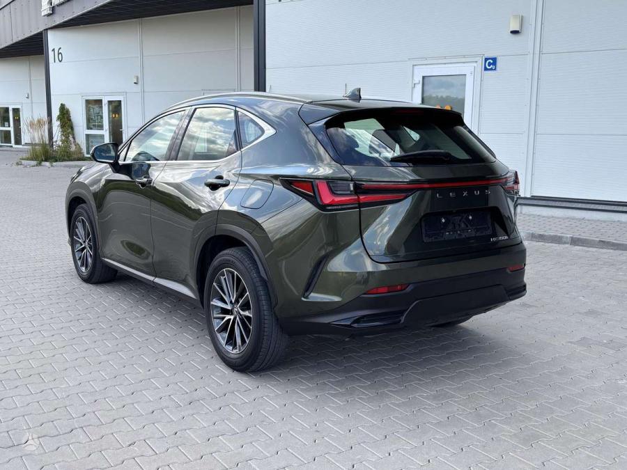 Зеленый Лексус NX 350h 2023 в Вильнюс, объемом двигателя 2.49 л и пробегом 67 тыс. км за 39900 €, фото 4 на AUTOMOTO.COM.LV