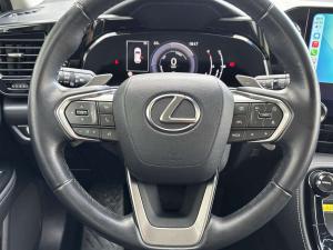 Зеленый Лексус NX 350h 2023 в Вильнюс, объемом двигателя 2.49 л и пробегом 67 тыс. км за 39900 €, фото 14 на AUTOMOTO.COM.LV