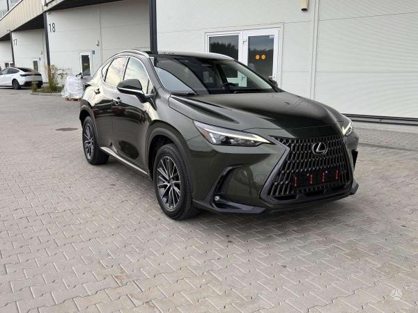 Green Lexus NX 350h 2023 in Vilnius, with an engine capacity of 2.49 L and mileage of 67 thousand km for 39500 €, photo 8 on AUTOMOTO.COM.LV