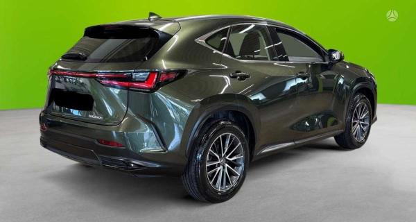 Green Lexus NX 350h 2024 in Vilnius, with an engine capacity of 2.49 L and mileage of 36 thousand km for 44000 €, photo 3 on AUTOMOTO.COM.LV
