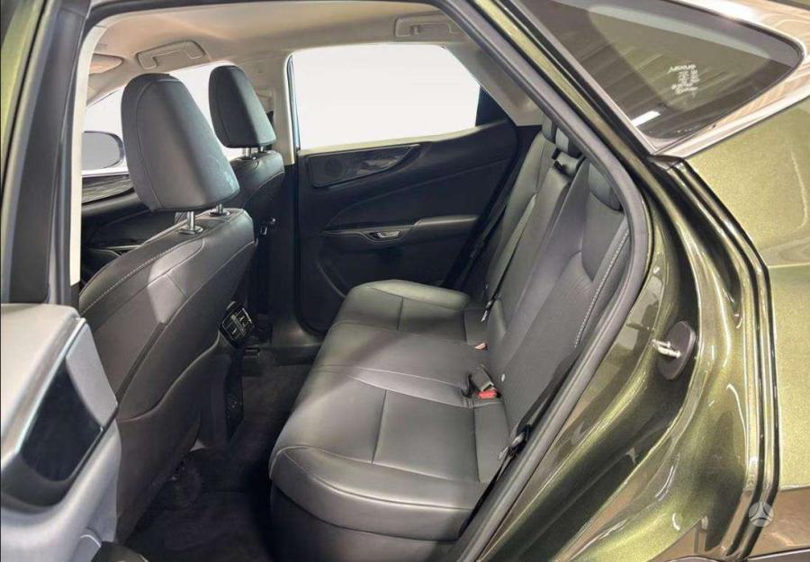 Zaļš Lexus NX 350h 2024 Viļņa, ar dzinēja tilpumu 2.49 L un nobraukumu 36 tūkst. km par 44000 €, foto 9 vietnē AUTOMOTO.COM.LV