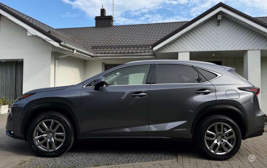 Серый Лексус NX 350h 2015 в Каунас, объемом двигателя 2.50 л и пробегом 200 тыс. км за 18700 €, фото 14 на AUTOMOTO.COM.LV