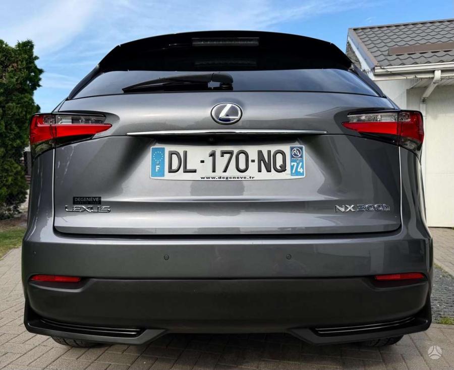 Серый Лексус NX 350h 2015 в Каунас, объемом двигателя 2.50 л и пробегом 200 тыс. км за 18700 €, фото 18 на AUTOMOTO.COM.LV