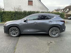 Grey Lexus NX 350h 2022 in Vilnius, with an engine capacity of 2.49 L and mileage of 169 thousand km for 33500 €, photo 2 on AUTOMOTO.COM.LV