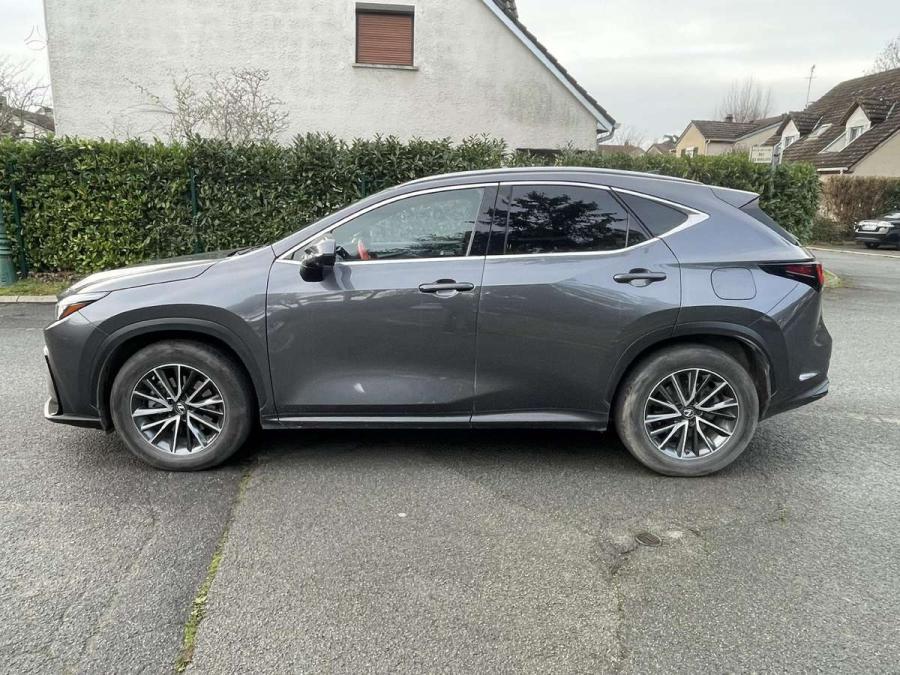 Grey Lexus NX 350h 2022 in Vilnius, with an engine capacity of 2.49 L and mileage of 169 thousand km for 33500 €, photo 2 on AUTOMOTO.COM.LV