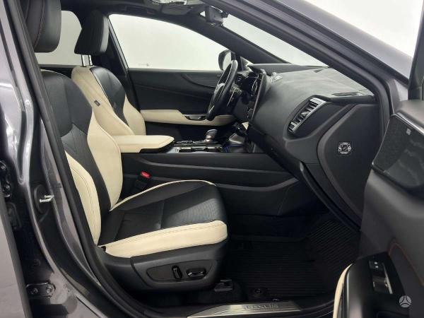 Pelēks Lexus NX 350h 2022 Viļņa, ar dzinēja tilpumu 2.49 L un nobraukumu 58 tūkst. km par 49900 €, foto 6 vietnē AUTOMOTO.COM.LV