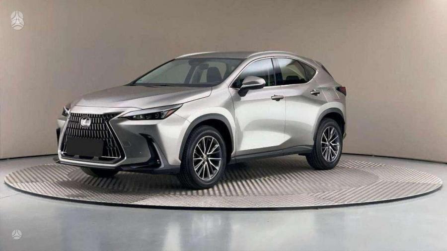 Pelēks Lexus NX 350h 2022 Viļņa, ar dzinēja tilpumu 2.49 L un nobraukumu 64 tūkst. km par 40300 €, foto 1 vietnē AUTOMOTO.COM.LV