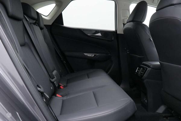 Grey Lexus NX 350h 2022 in Vilnius, with an engine capacity of 2.49 L and mileage of 145 thousand km for 36900 €, photo 9 on AUTOMOTO.COM.LV