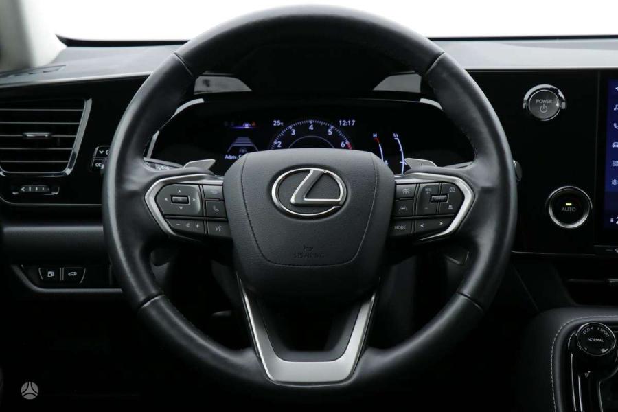 Серый Лексус NX 350h 2022 в Вильнюс, объемом двигателя 2.49 л и пробегом 145 тыс. км за 36900 €, фото 13 на AUTOMOTO.COM.LV