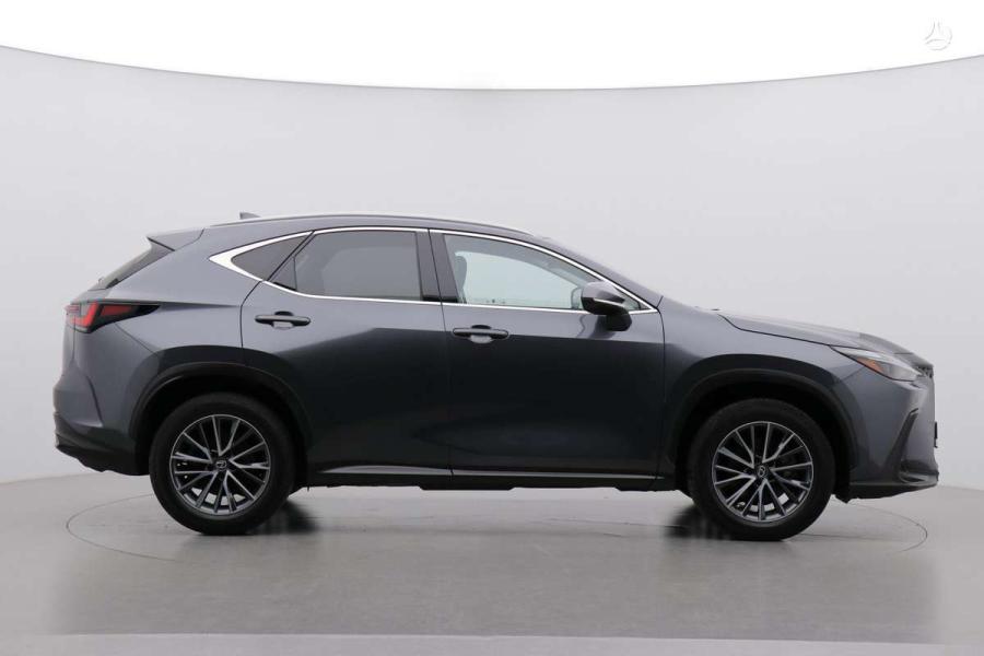 Серый Лексус NX 350h 2022 в Вильнюс, объемом двигателя 2.49 л и пробегом 145 тыс. км за 36900 €, фото 17 на AUTOMOTO.COM.LV