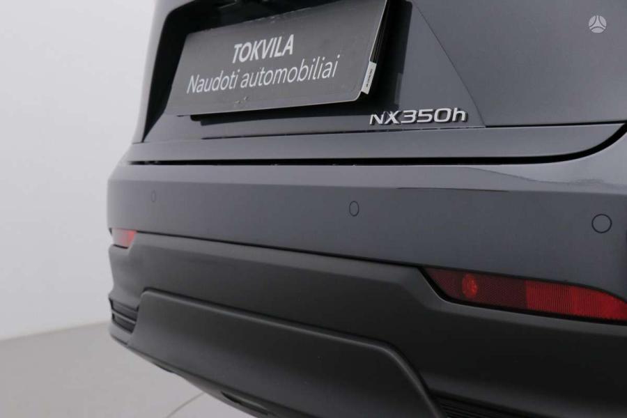 Серый Лексус NX 350h 2022 в Вильнюс, объемом двигателя 2.49 л и пробегом 145 тыс. км за 36900 €, фото 21 на AUTOMOTO.COM.LV