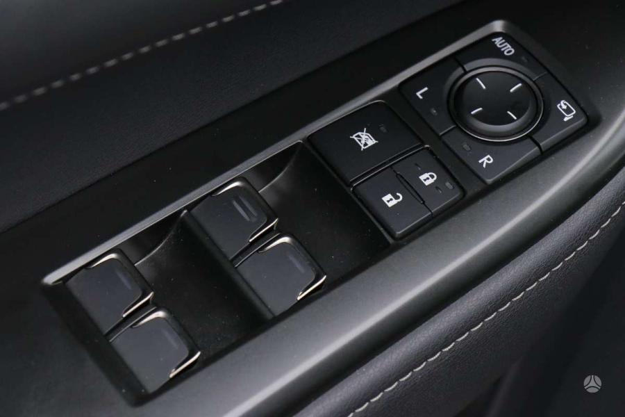 Серый Лексус NX 350h 2022 в Вильнюс, объемом двигателя 2.49 л и пробегом 145 тыс. км за 36900 €, фото 25 на AUTOMOTO.COM.LV
