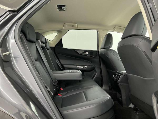 Серый Лексус NX 350h 2022 в Вильнюс, объемом двигателя 2.49 л и пробегом 138 тыс. км за 38900 €, фото 7 на AUTOMOTO.COM.LV