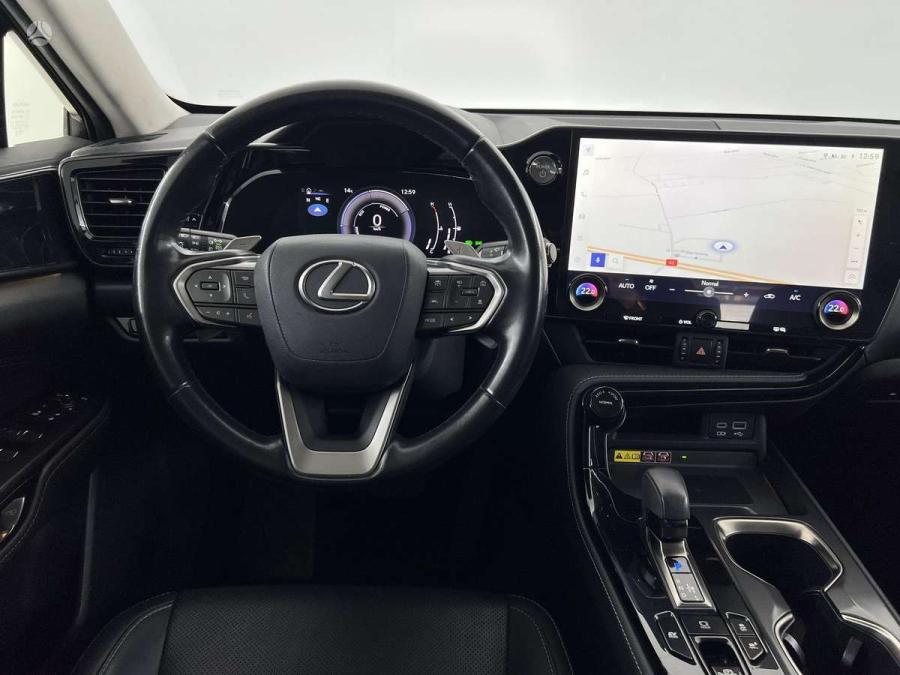 Серый Лексус NX 350h 2022 в Вильнюс, объемом двигателя 2.49 л и пробегом 138 тыс. км за 38900 €, фото 10 на AUTOMOTO.COM.LV