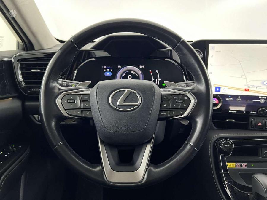 Серый Лексус NX 350h 2022 в Вильнюс, объемом двигателя 2.49 л и пробегом 138 тыс. км за 38900 €, фото 13 на AUTOMOTO.COM.LV