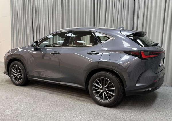 Grey Lexus NX 350h 2023 in Vilnius, with an engine capacity of 2.49 L and mileage of 99 thousand km for 38000 €, photo 4 on AUTOMOTO.COM.LV
