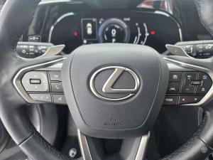 Grey Lexus NX 350h 2023 in Marijampole, with an engine capacity of 2.49 L and mileage of 34 thousand km for 39900 €, photo 14 on AUTOMOTO.COM.LV