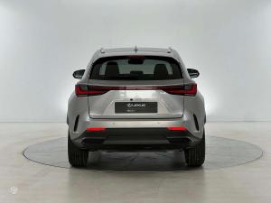 Серый Лексус NX 350h 2023 в Вильнюс, объемом двигателя 2.49 л и пробегом 100 тыс. км за 40900 €, фото 5 на AUTOMOTO.COM.LV
