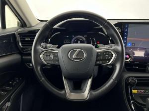 Серый Лексус NX 350h 2023 в Вильнюс, объемом двигателя 2.49 л и пробегом 100 тыс. км за 40900 €, фото 13 на AUTOMOTO.COM.LV