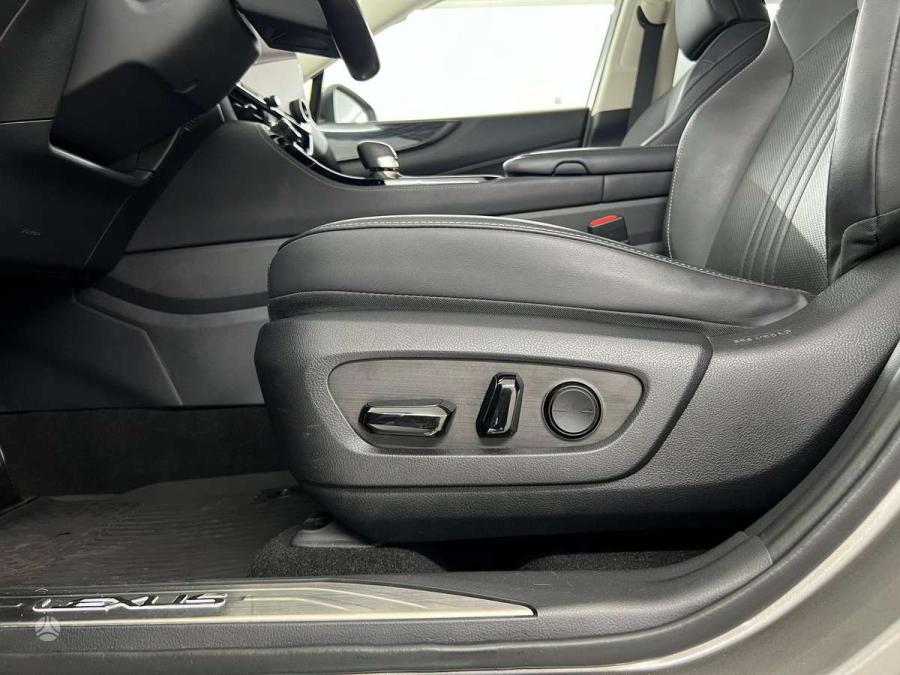 Серый Лексус NX 350h 2023 в Вильнюс, объемом двигателя 2.49 л и пробегом 100 тыс. км за 40900 €, фото 26 на AUTOMOTO.COM.LV
