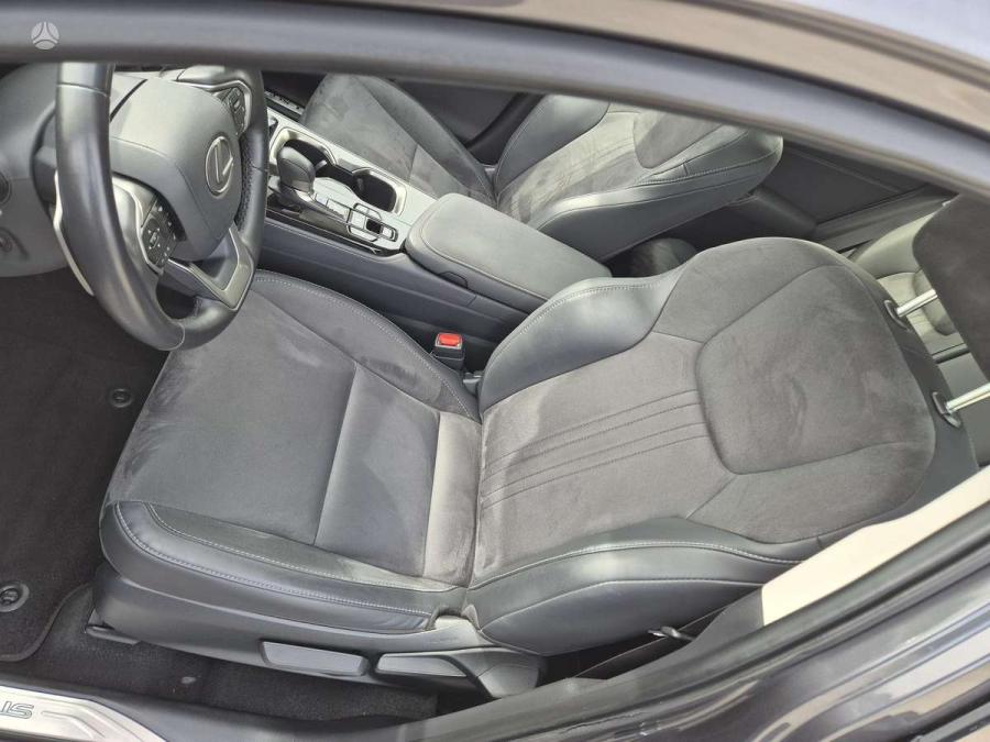 Серый Лексус NX 350h 2023 в Паневежис, объемом двигателя 2.49 л и пробегом 95 тыс. км за 33999 €, фото 12 на AUTOMOTO.COM.LV