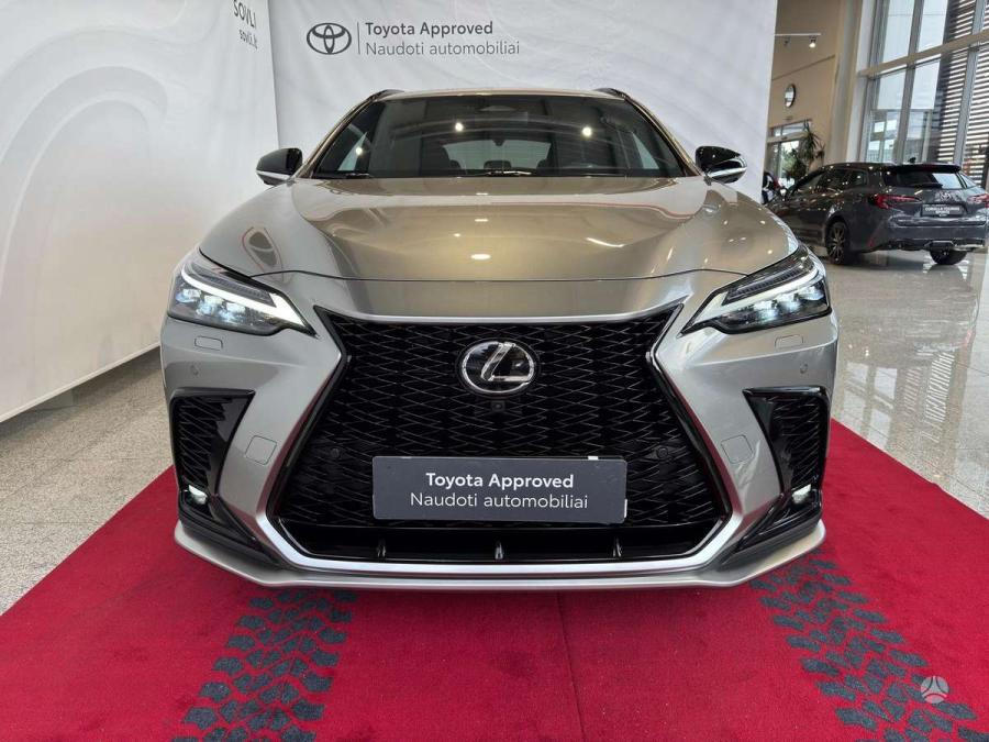 Pelēks Lexus NX 350h 2023 Šauļi, ar dzinēja tilpumu 2.49 L un nobraukumu 24 tūkst. km par 42900 €, foto 4 vietnē AUTOMOTO.COM.LV