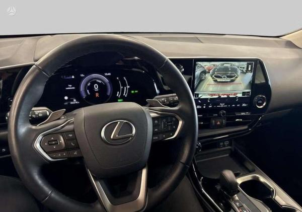 Grey Lexus NX 350h 2024 in Vilnius, with an engine capacity of 2.49 L and mileage of 26 thousand km for 43000 €, photo 5 on AUTOMOTO.COM.LV