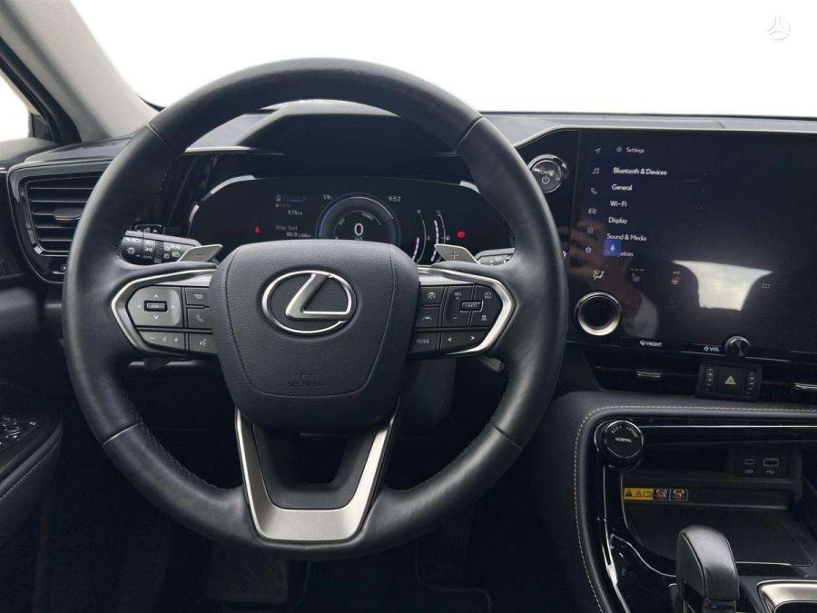 Серый Лексус NX 350h 2025 в Клайпеда, объемом двигателя 2.49 л и пробегом 15 тыс. км за 59000 €, фото 10 на AUTOMOTO.COM.LV