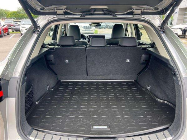 Grey Lexus NX 350h 2025 in Klaipeda, with an engine capacity of 2.49 L and mileage of 15 thousand km for 59000 €, photo 10 on AUTOMOTO.COM.LV