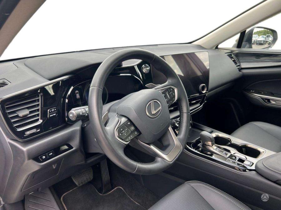Серый Лексус NX 350h 2025 в Клайпеда, объемом двигателя 2.49 л и пробегом 15 тыс. км за 59000 €, фото 12 на AUTOMOTO.COM.LV