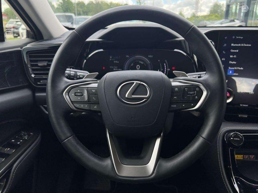 Серый Лексус NX 350h 2025 в Клайпеда, объемом двигателя 2.49 л и пробегом 15 тыс. км за 59000 €, фото 13 на AUTOMOTO.COM.LV