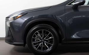 Серый Лексус NX 350h 2026 в Вильнюс, объемом двигателя 2.49 л и пробегом 6 тыс. км за 49500 €, фото 4 на AUTOMOTO.COM.LV