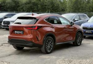 Oranžs Lexus NX 350h 2023 Viļņa, ar dzinēja tilpumu 2.49 L un nobraukumu 142 tūkst. km par 36990 €, foto 6 vietnē AUTOMOTO.COM.LV