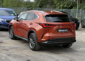 Oranžs Lexus NX 350h 2023 Viļņa, ar dzinēja tilpumu 2.49 L un nobraukumu 142 tūkst. km par 36990 €, foto 10 vietnē AUTOMOTO.COM.LV