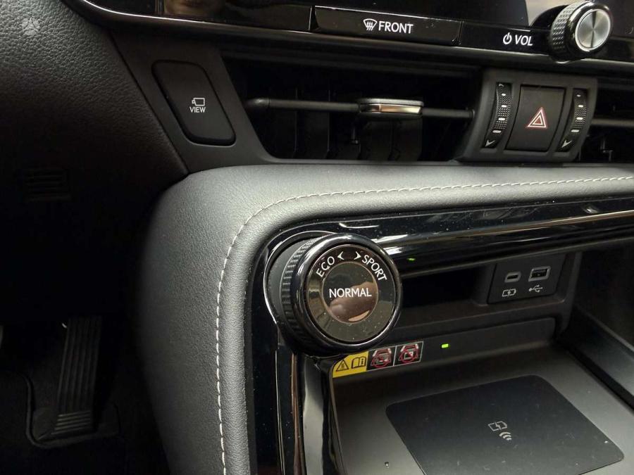 Oranžs Lexus NX 350h 2023 Viļņa, ar dzinēja tilpumu 2.49 L un nobraukumu 142 tūkst. km par 36990 €, foto 74 vietnē AUTOMOTO.COM.LV