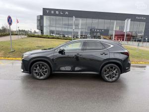 White Lexus NX 350h 2022 in Vilnius, with an engine capacity of 0.00 L and mileage of 185 thousand km for 33500 €, photo 9 on AUTOMOTO.COM.LV