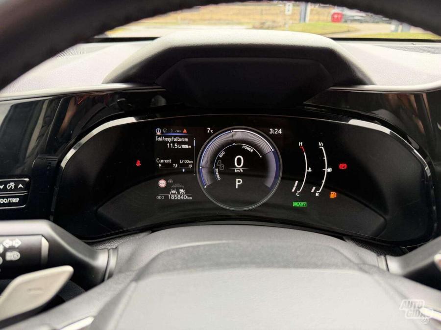 White Lexus NX 350h 2022 in Vilnius, with an engine capacity of 0.00 L and mileage of 185 thousand km for 33500 €, photo 24 on AUTOMOTO.COM.LV