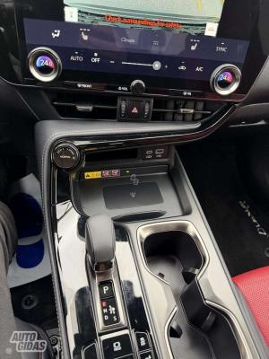 White Lexus NX 350h 2022 in Vilnius, with an engine capacity of 0.00 L and mileage of 185 thousand km for 33500 €, photo 28 on AUTOMOTO.COM.LV
