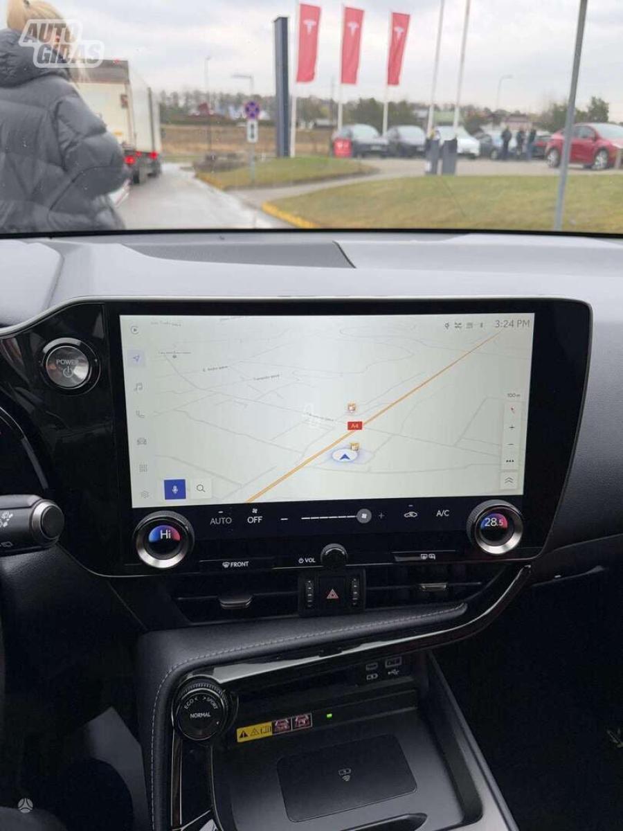 Balts Lexus NX 350h 2022 Viļņa, ar dzinēja tilpumu 0.00 L un nobraukumu 185 tūkst. km par 33500 €, foto 25 vietnē AUTOMOTO.COM.LV