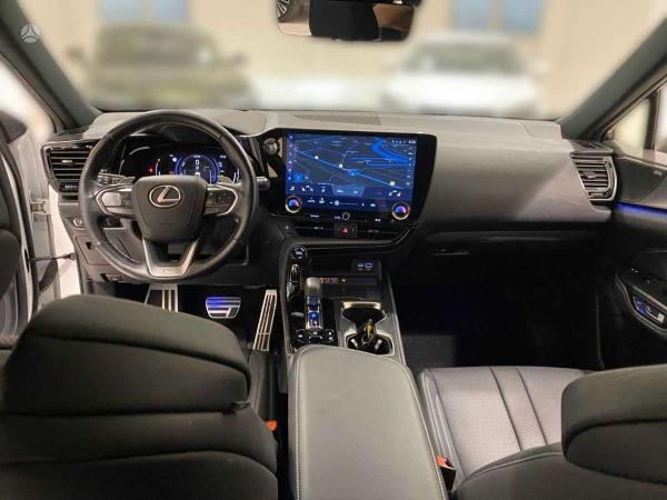 White Lexus NX 350h 2022 in Vilnius, with an engine capacity of 0.00 L and mileage of 56 thousand km for 51300 €, photo 8 on AUTOMOTO.COM.LV