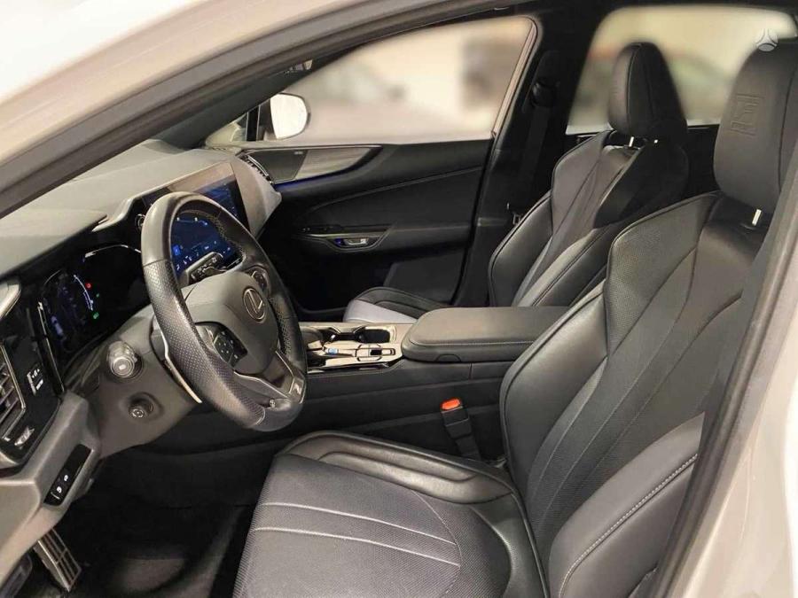 Balts Lexus NX 350h 2022 Viļņa, ar dzinēja tilpumu 0.00 L un nobraukumu 56 tūkst. km par 51300 €, foto 11 vietnē AUTOMOTO.COM.LV