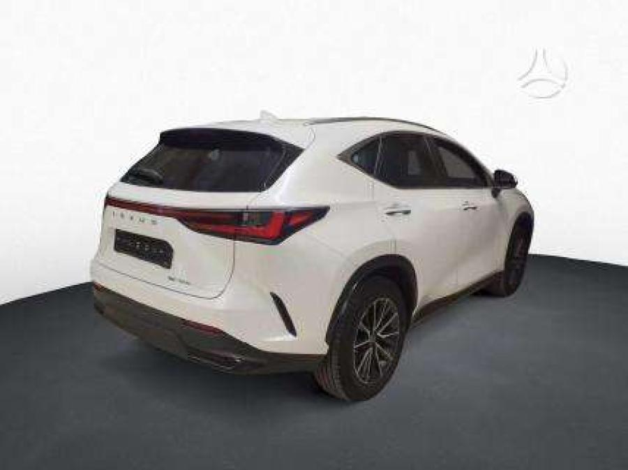 Белый Лексус NX 350h 2023 в Вильнюс, объемом двигателя 2.49 л и пробегом 120 тыс. км за 35990 €, фото 7 на AUTOMOTO.COM.LV