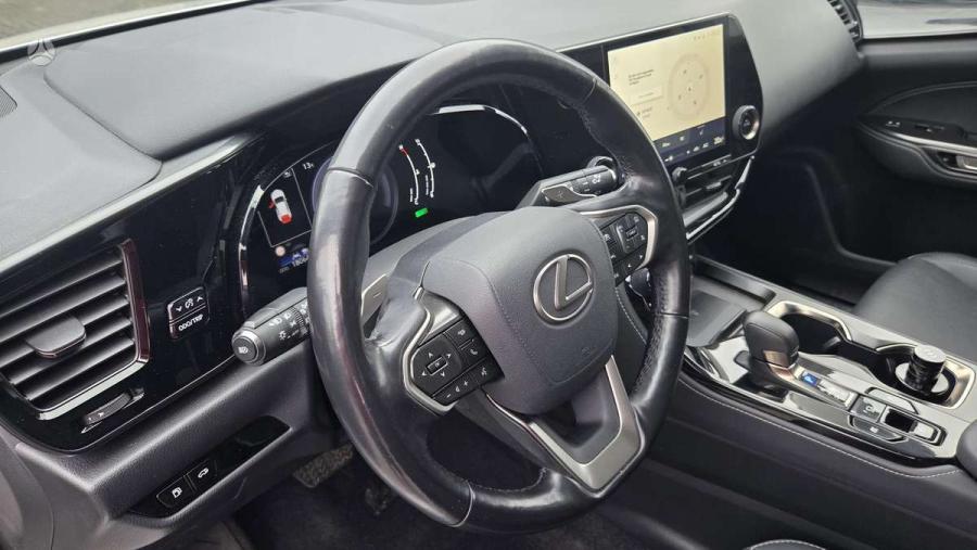 Белый Лексус NX 350h 2023 в Вильнюс, объемом двигателя 0.00 л и пробегом 180 тыс. км за 33700 €, фото 11 на AUTOMOTO.COM.LV