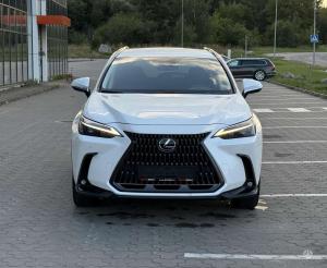 Белый Лексус NX 350h 2023 в Вильнюс, объемом двигателя 2.49 л и пробегом 120 тыс. км за 34990 €, фото 3 на AUTOMOTO.COM.LV