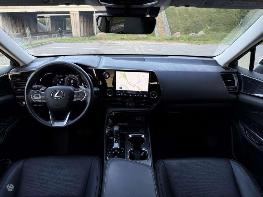 Белый Лексус NX 350h 2023 в Вильнюс, объемом двигателя 2.49 л и пробегом 120 тыс. км за 34990 €, фото 23 на AUTOMOTO.COM.LV