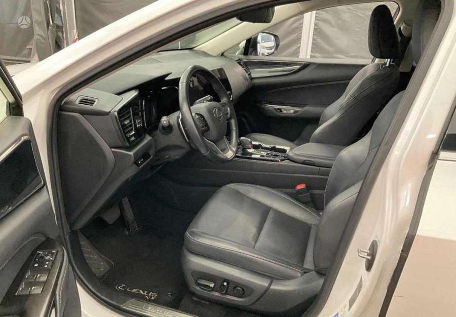 Balts Lexus NX 350h 2023 Viļņa, ar dzinēja tilpumu 2.49 L un nobraukumu 87 tūkst. km par 38990 €, foto 6 vietnē AUTOMOTO.COM.LV